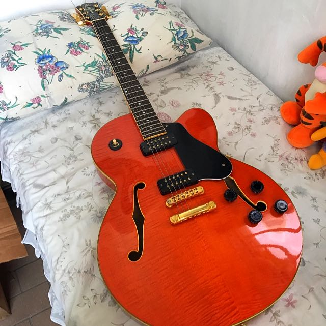 Yamaha AES 1500 Electric Guitar, Hobbies & Toys, Music & Media, Musical Instruments on Carousell