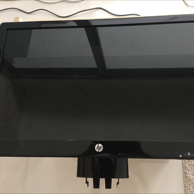Faulty HP 2311f LED monitor, Computers & Tech, Desktops on Carousell