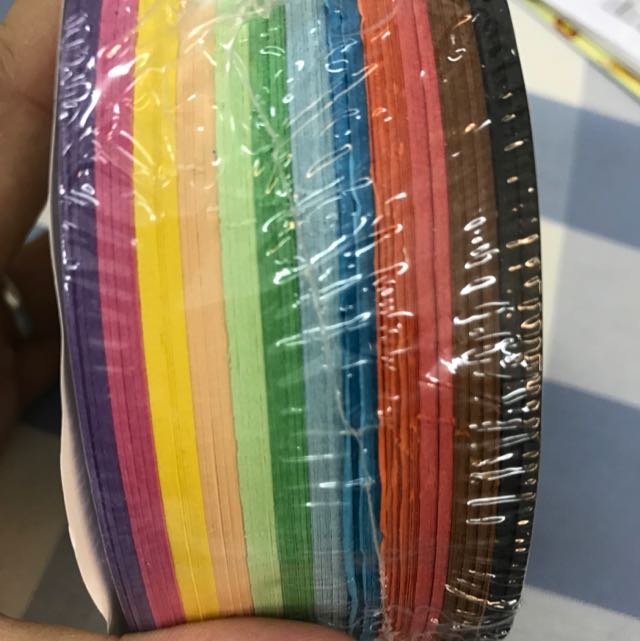 Origami Round Paper, Hobbies & Toys, Stationery & Craft, Craft Supplies ...