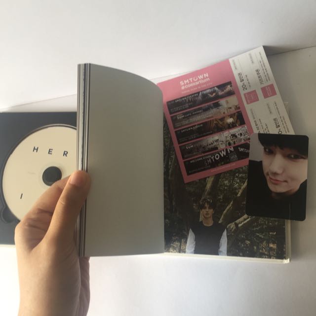 [SIGNED] YESUNG 'HERE I AM' The First Original Mini Album, K-Wave di ...