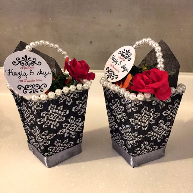 Bunga Rampai / Holder / Gubahan, Hobbies & Toys, Stationery & Craft ...