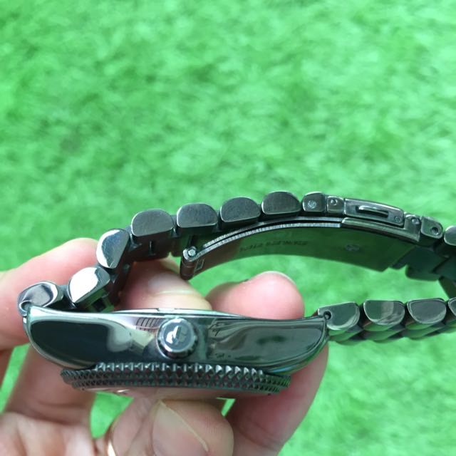 Karl lagerfield Watch Originanal, Fesyen Wanita, Jam Tangan di Carousell