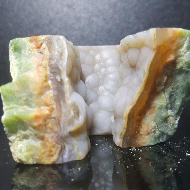 Odysseus Botryoidal Agate Geode, Women's Fashion, Jewelry & Organisers ...