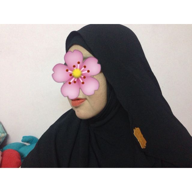 Megan Flowy Instant Shawl By SAZUK, Women's Fashion, Muslimah Fashion ...