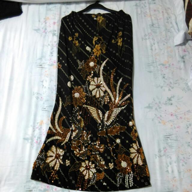 -RESERVED- Mermaid Batik, Women's Fashion, Bottoms, Other Bottoms on ...