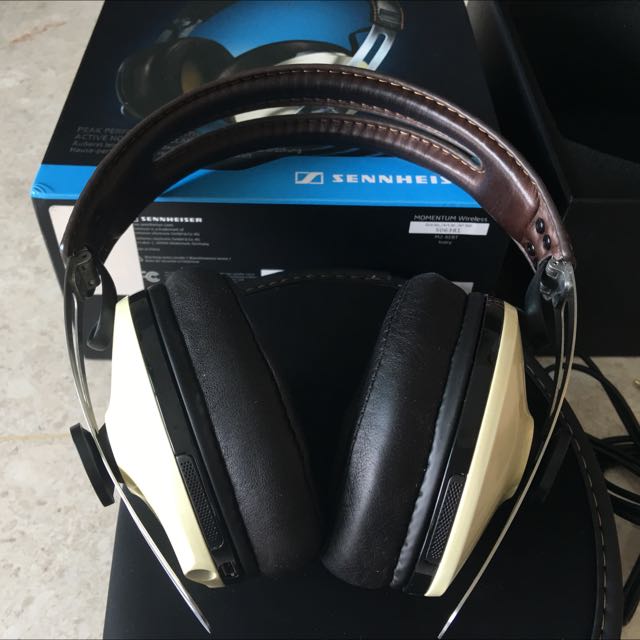 Sennheiser Momentum M2 AEBT Over-Ear Wireless Bluetooth Headphones ...