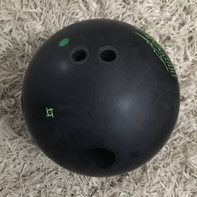 Storm Pitch Black & Pitch Red Bowling Ball 14 Lbs, Sports Equipment ...