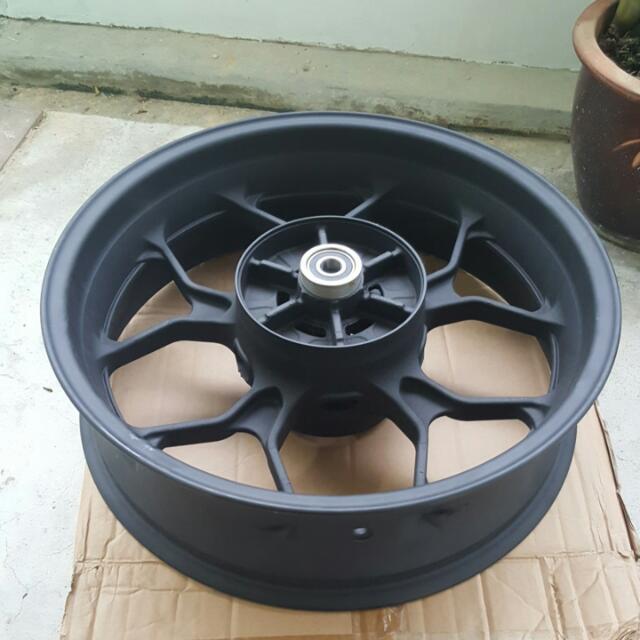 Yamaha R3/Mt-03 Rim For 160 Tyre, Car Accessories on Carousell