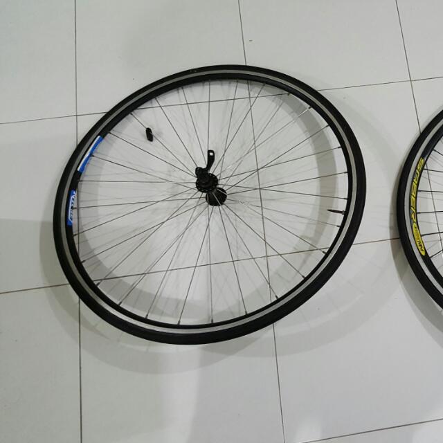 Ritchey Aero Road - 700c Front Wheel Rim and Tire, Sports Equipment ...