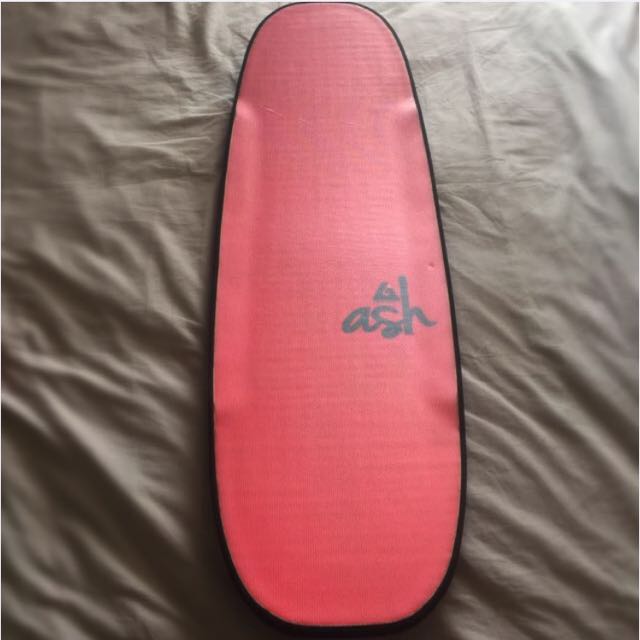 Ash Flowboard, Men's Fashion, Activewear on Carousell