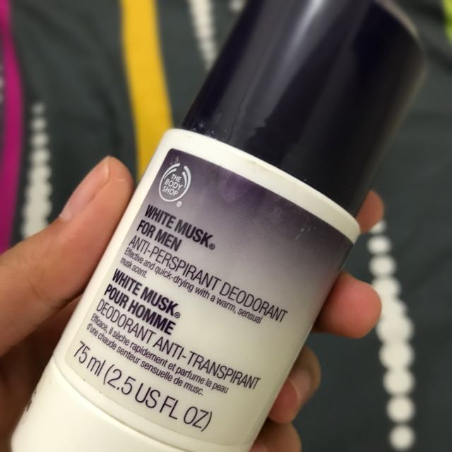 The body shop white musk anti-perspirant deodorant for men, Kesehatan & Kecantikan, Perawatan ...