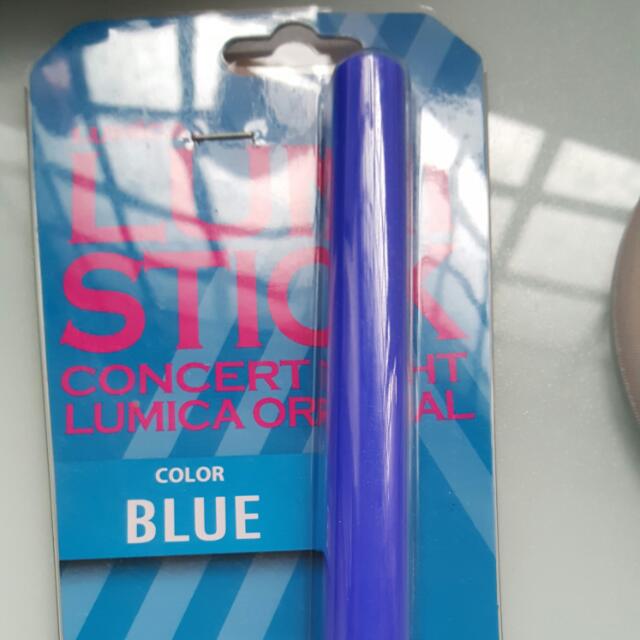Battery Powered Light Sticks (Blue), Everything Else on Carousell