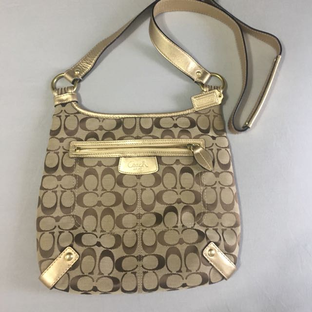 Coach Sling Bag ( authentic), Women's Fashion, Bags & Wallets, Cross ...