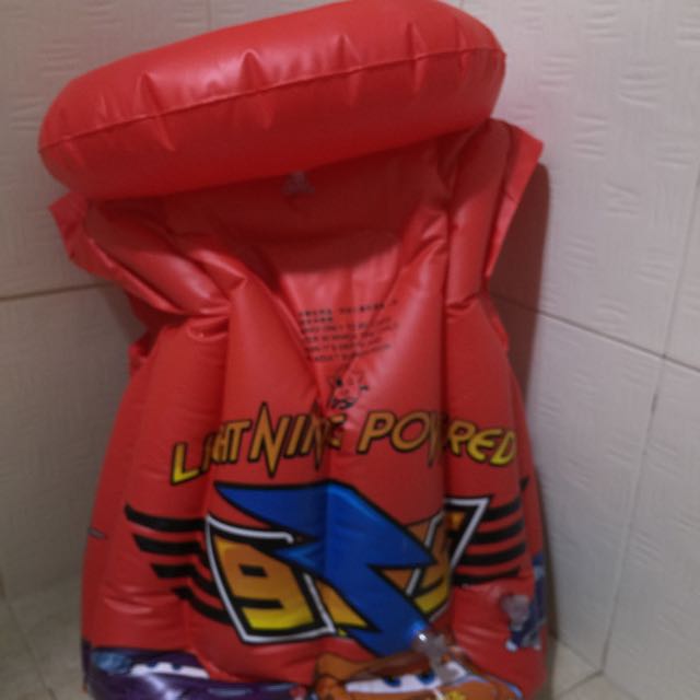 Disney pixar Cars theme swimming vest and arm floats, Babies & Kids ...