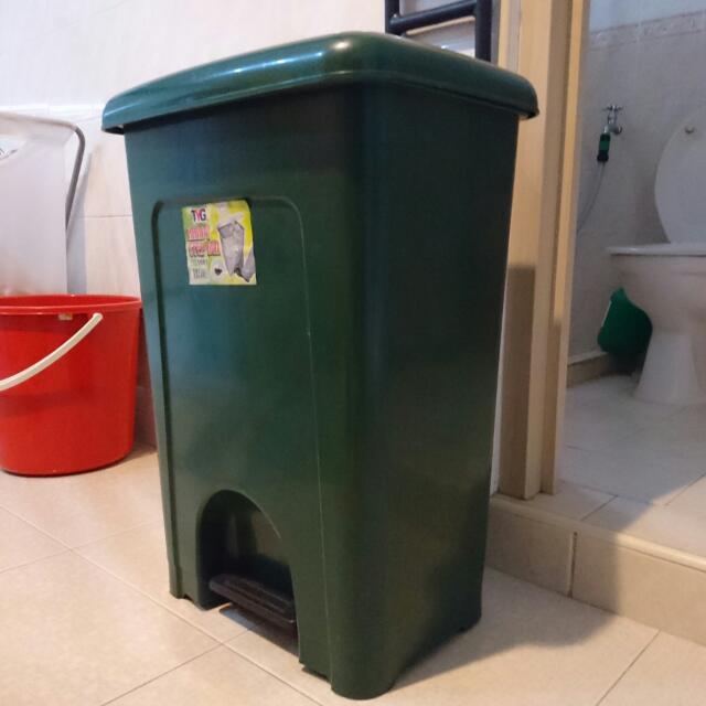 Toyogo Step Bin, TV & Home Appliances, Kitchen Appliances, Other ...