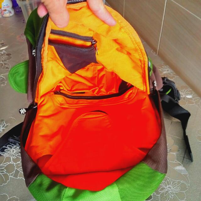 Crumpler The King Single Laptop Backpack (Gun Metal with Olive and Lime ...