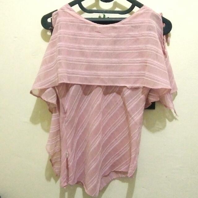 Atasan pink butterfly, Fesyen Wanita, Pakaian Wanita, Atasan di Carousell