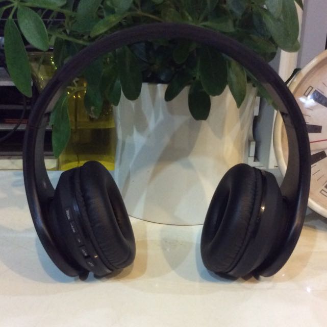 MS-B2 Bluetooth FM Radio/MP3 Headphones, Audio, Portable Music Players on Carousell