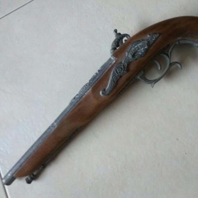 Replica Caplock Pistol, Hobbies & Toys, Toys & Games on Carousell