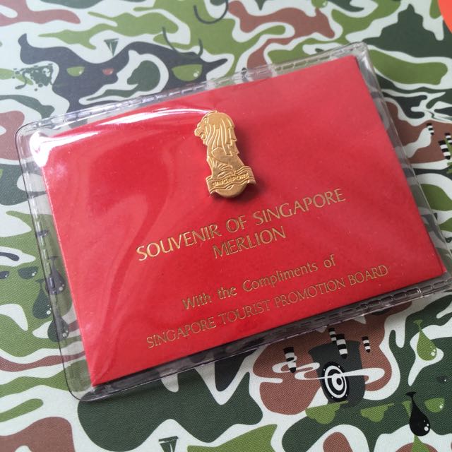 Merlion Pin, Hobbies & Toys, Stationery & Craft, Handmade Craft on ...