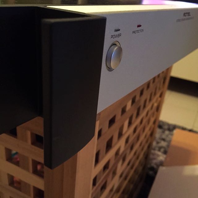 ROTEL RB1072 Power Amplifier- Slim Line Style, Audio, Other Audio Equipment on Carousell