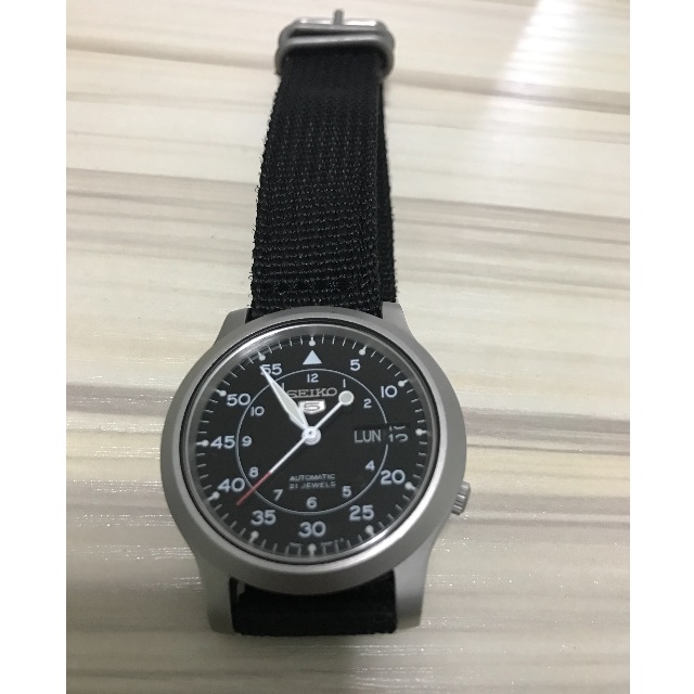 SEIKO 5 Automatic with Nylon Strap, Mobile Phones & Gadgets, Wearables ...