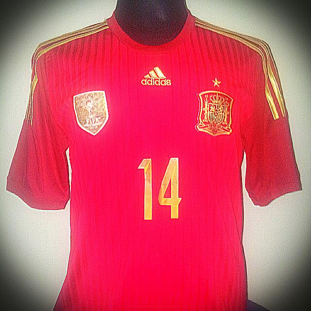 Spain Xabi Alonso World Cup Football Jersey, Men's Fashion, Activewear ...