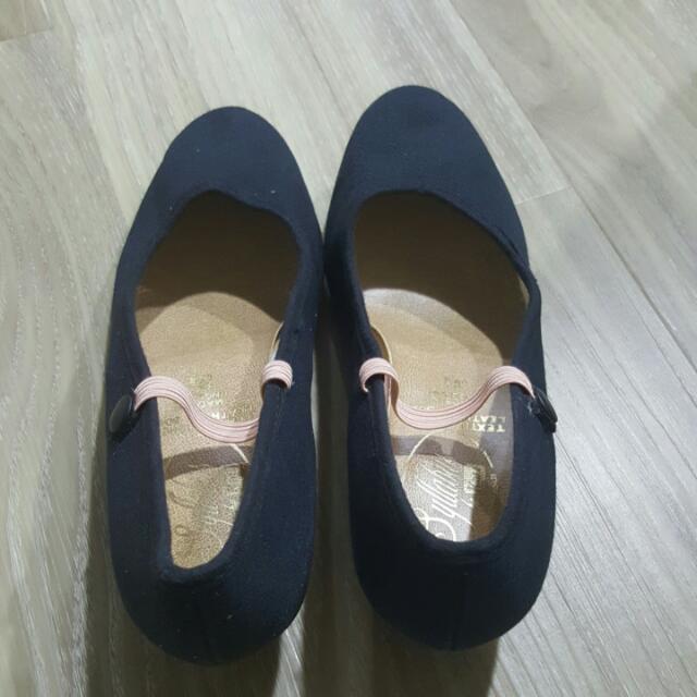 Ballet Character Shoes, Men's Fashion, Activewear on Carousell