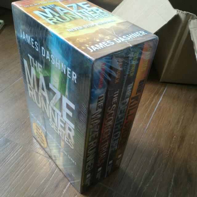The Maze Runner Series: 4 Books In Total:the Maze Runner,the Scorch ...