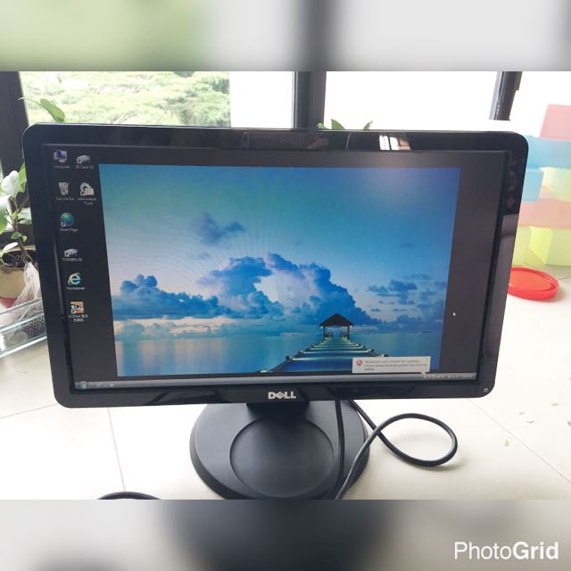 Dell S2009Wb Monitor 20'', Computers & Tech, Desktops on Carousell