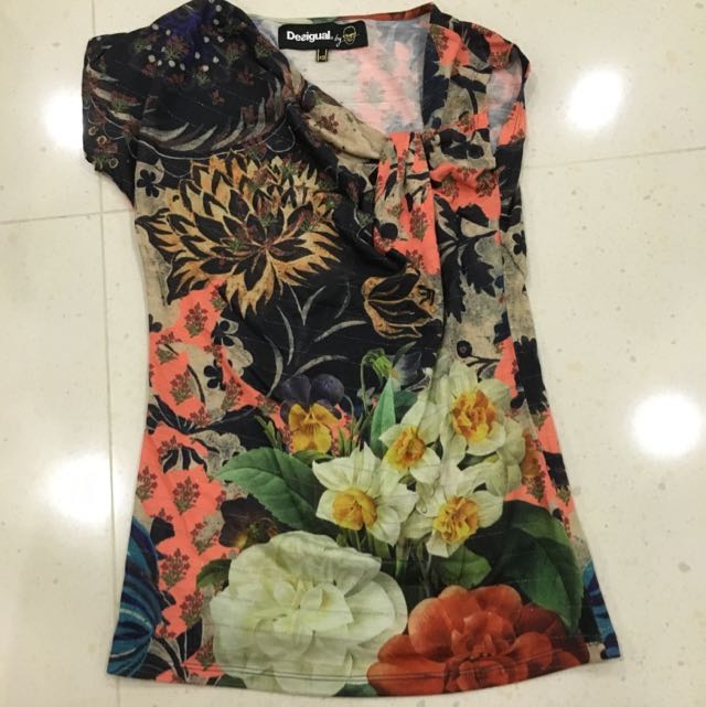 Desigual Top, Women's Fashion, Tops, Blouses on Carousell
