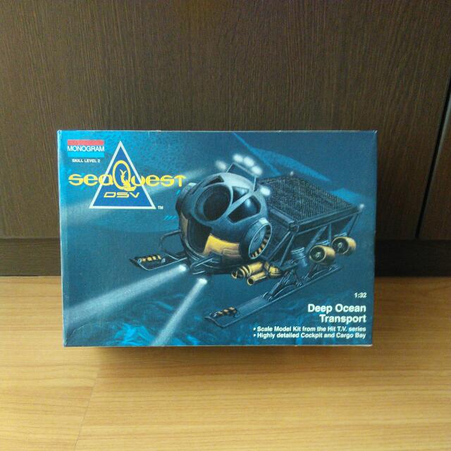 Monogram SeaQuest DSV Deep Ocean Transport 1:32 Scale Model Kit (Rare ...