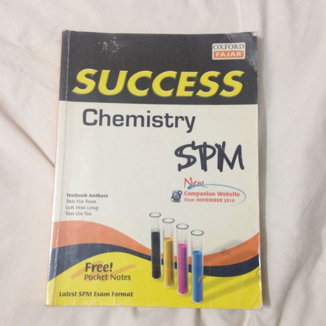 Success chemistry SPM reference book, Hobbies & Toys, Books & Magazines ...