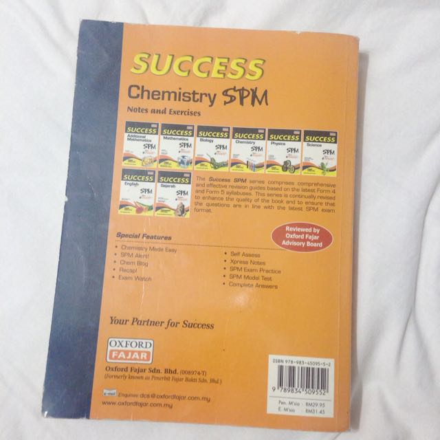 Success chemistry SPM reference book, Hobbies & Toys, Books & Magazines ...