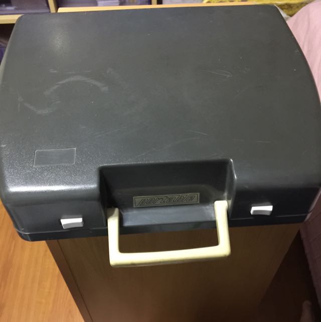 Hanimex Regal Typewriter, Hobbies & Toys, Memorabilia & Collectibles ...