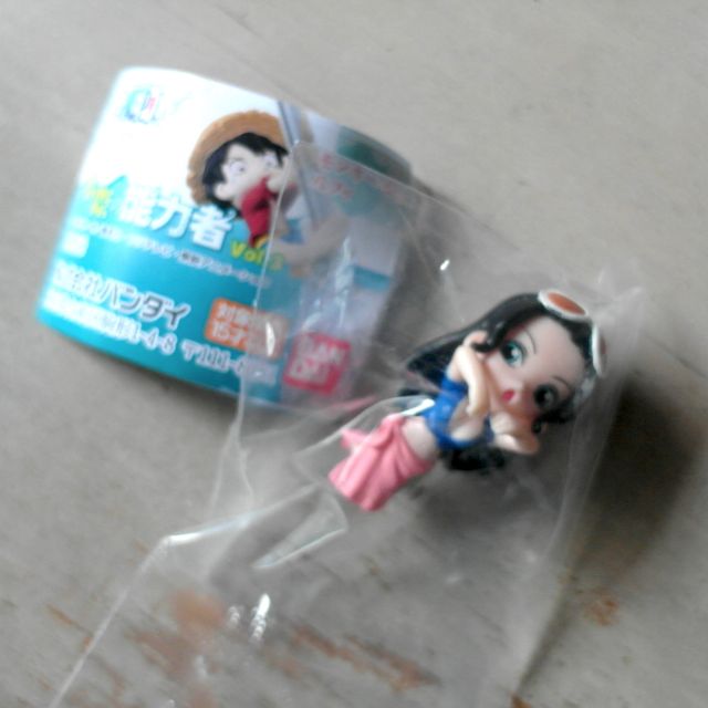 One Piece - Migiwa no Nouryokusha Vol.3 Ochatomo - Nico Robin, Hobbies & Toys, Memorabilia ...