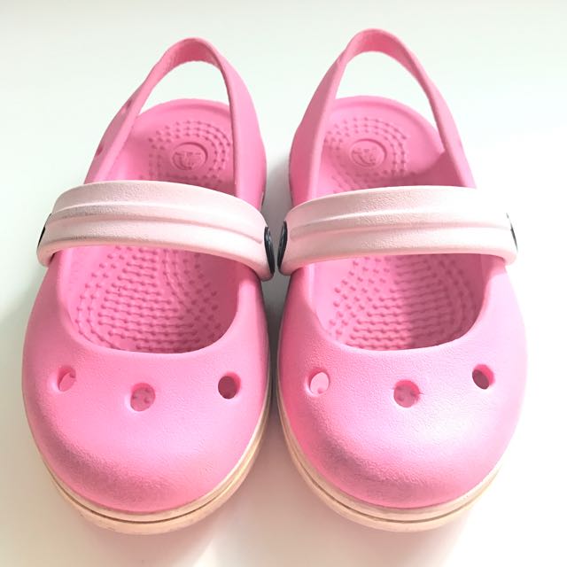CROCS Pink Girls Shoe, Babies & Kids, Babies & Kids Fashion on Carousell