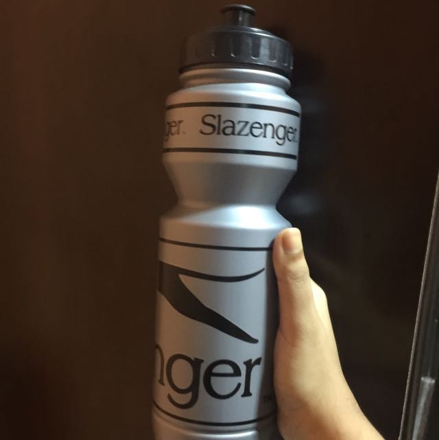 slazenger water bottle, Furniture & Home Living, Kitchenware ...