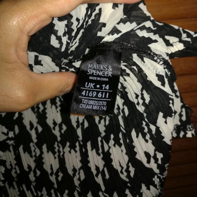 Black And White Blouse Mark And Spencer Uk14, Women's Fashion, Tops ...