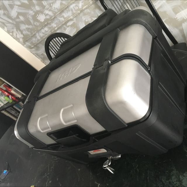Givi Box 46Litres, Car Accessories on Carousell