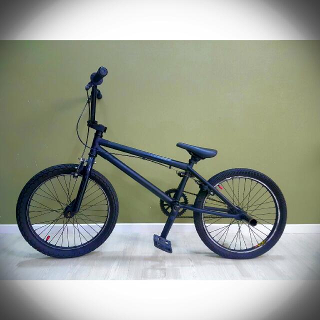 All Black BMX Haro, Sports Equipment, Bicycles & Parts, Bicycles on ...