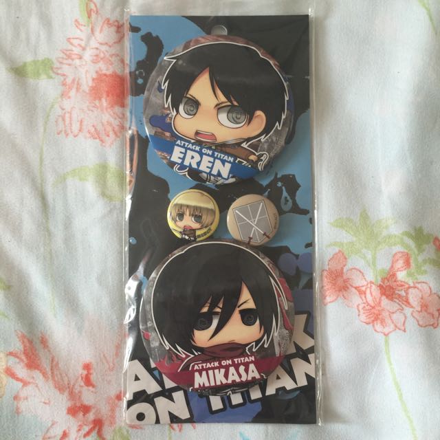 Attack On Titan Badge Set, Hobbies & Toys, Memorabilia & Collectibles ...