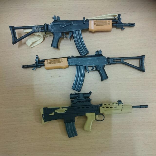1/6 Galil SAR rifles x2, Hobbies & Toys, Toys & Games on Carousell