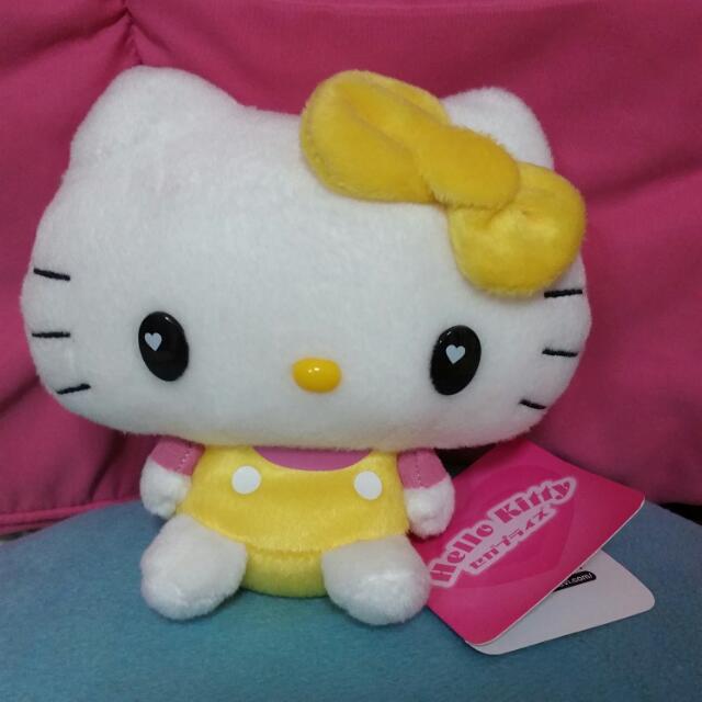 Hello Kitty Big Head Plushie, Hobbies & Toys, Toys & Games on Carousell