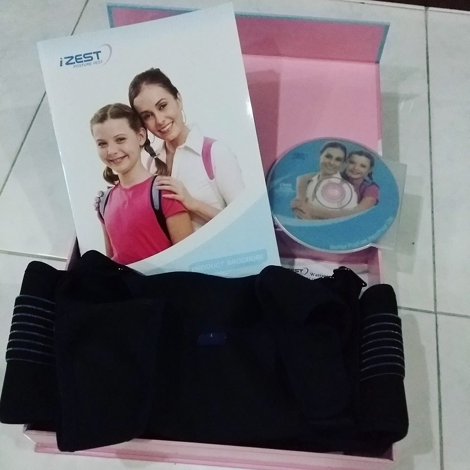 iZest Back Stretch, Beauty & Personal Care, Foot Care on Carousell