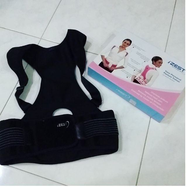 iZest Back Stretch, Beauty & Personal Care, Foot Care on Carousell