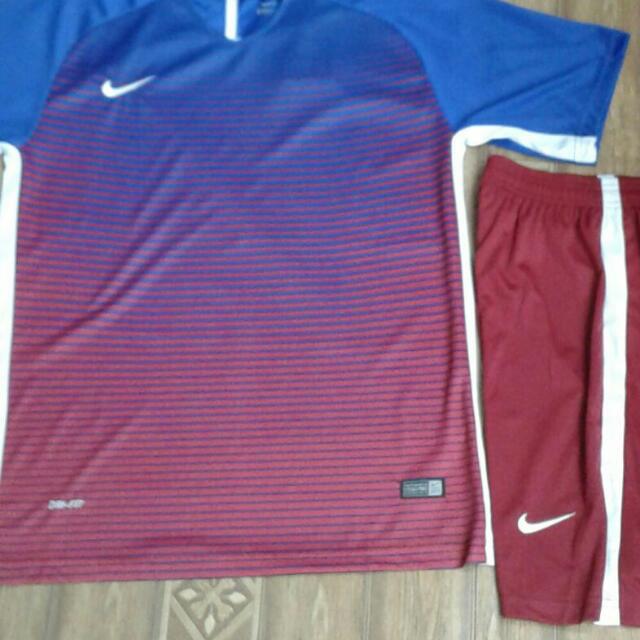 Full Set Nike Sport Attire, Men's Fashion, Activewear on Carousell