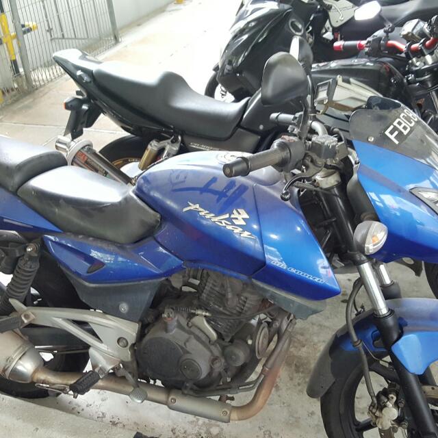 Pulsar 200, Motorcycles on Carousell