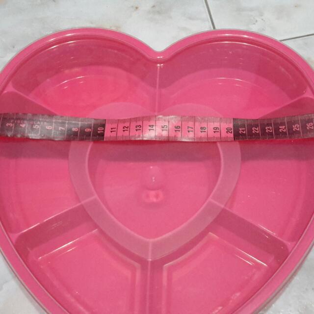 Big Heart Shaped Tupperware Candy Tray *Rare*, Everything Else on Carousell