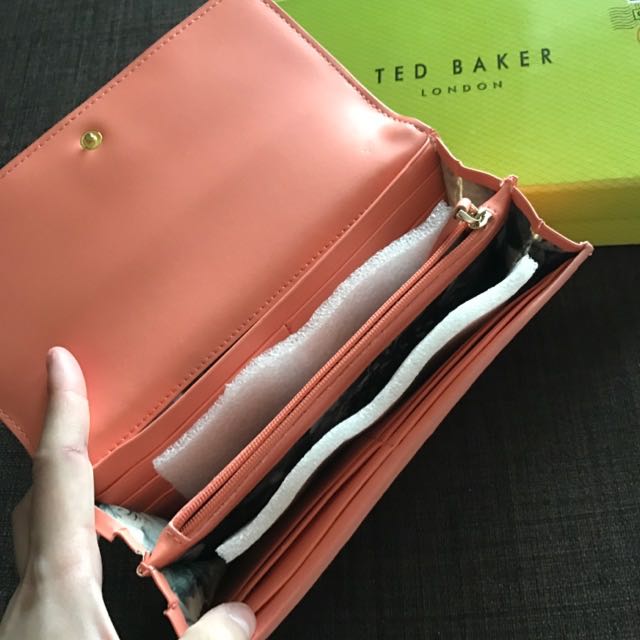 Ted Baker Pink Wallet - ORIGINAL!, Women's Fashion, Bags & Wallets ...